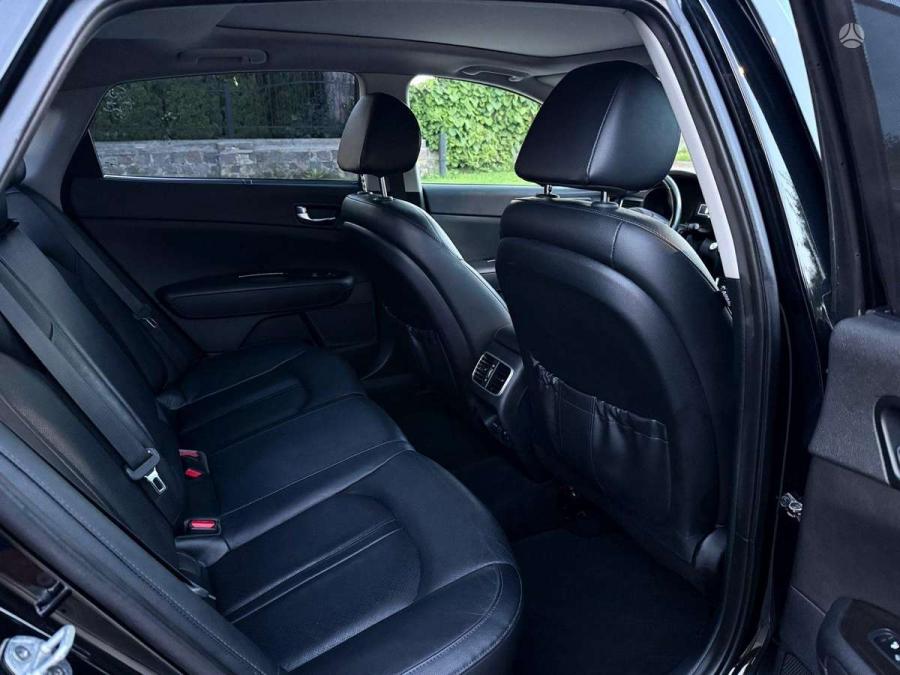 Black Kia Optima 2016 in Vilnius, with an engine capacity of 2.40 L and mileage of 126 thousand km for 6950 €, photo 23 on AUTOMOTO.COM.LV