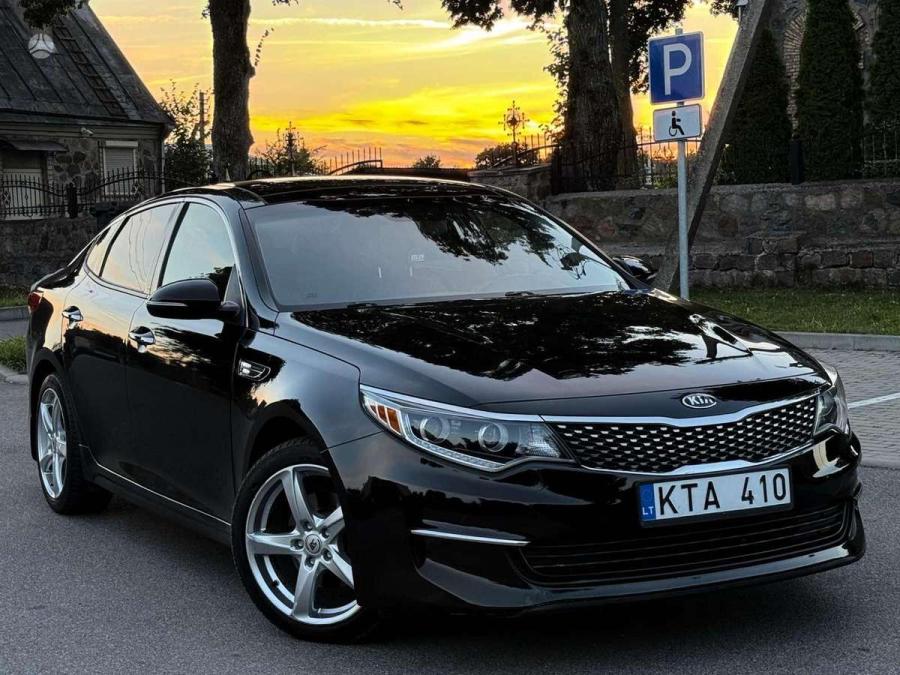 Black Kia Optima 2016 in Vilnius, with an engine capacity of 2.40 L and mileage of 126 thousand km for 6850 €, photo 4 on AUTOMOTO.COM.LV