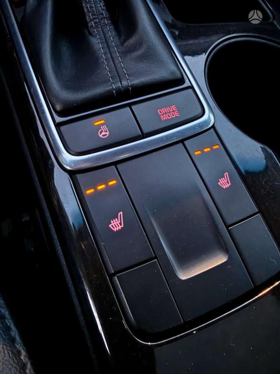 Black Kia Optima 2016 in Vilnius, with an engine capacity of 2.40 L and mileage of 126 thousand km for 6850 €, photo 21 on AUTOMOTO.COM.LV