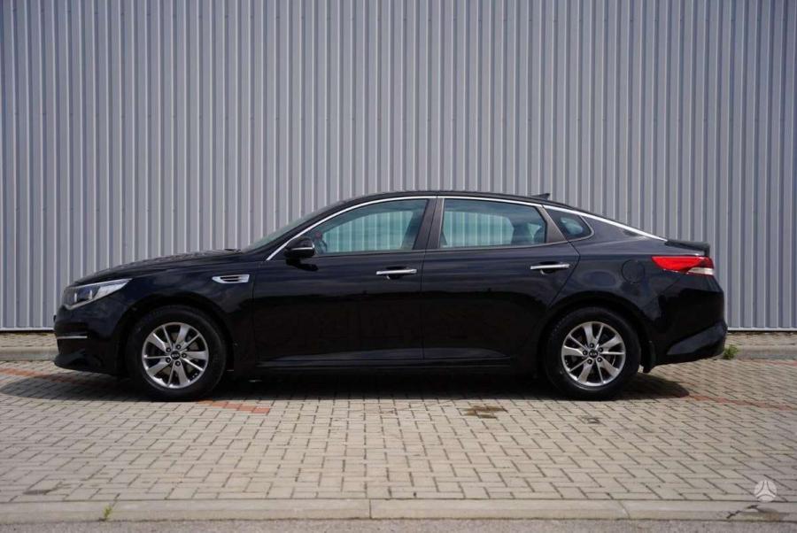 Black Kia Optima 2018 in Marijampole, with an engine capacity of 1.69 L and mileage of 73 thousand km for 9450 €, photo 5 on AUTOMOTO.COM.LV