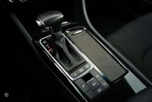 Black Kia Optima 2018 in Marijampole, with an engine capacity of 1.69 L and mileage of 73 thousand km for 9450 €, photo 24 on AUTOMOTO.COM.LV