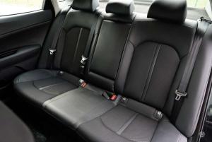 Black Kia Optima 2018 in Marijampole, with an engine capacity of 1.69 L and mileage of 73 thousand km for 9450 €, photo 28 on AUTOMOTO.COM.LV