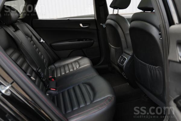 Melns Kia Optima 2016 Tukums, ar dzinēja tilpumu 1.70 L un nobraukumu 274 tūkst. km par 9990 €, foto 9 vietnē AUTOMOTO.COM.LV