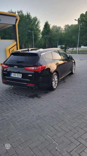 Black Kia Optima 2017 in Radviliskis, with an engine capacity of 1.69 L and mileage of 272 thousand km for 5999 €, photo 5 on AUTOMOTO.COM.LV