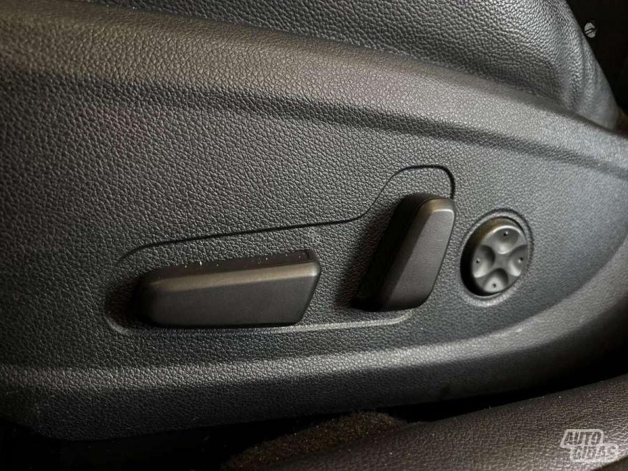 Black Kia Optima 2017 in Aukstieji Rusokai, with an engine capacity of 2.00 L and mileage of 146 thousand km for 12400 €, photo 15 on AUTOMOTO.COM.LV