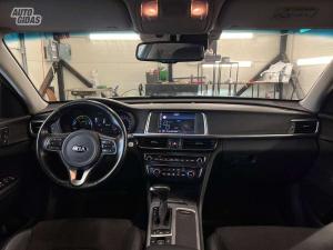 Black Kia Optima 2017 in Aukstieji Rusokai, with an engine capacity of 2.00 L and mileage of 146 thousand km for 12400 €, photo 32 on AUTOMOTO.COM.LV