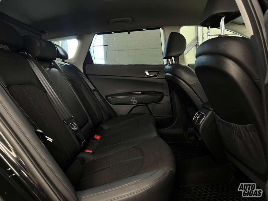 Black Kia Optima 2017 in Aukstieji Rusokai, with an engine capacity of 2.00 L and mileage of 146 thousand km for 12400 €, photo 34 on AUTOMOTO.COM.LV