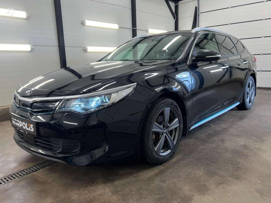 Black Kia Optima 2017 in Vilnius, with an engine capacity of 2.00 L and mileage of 146 thousand km for 12200 €, photo 6 on AUTOMOTO.COM.LV