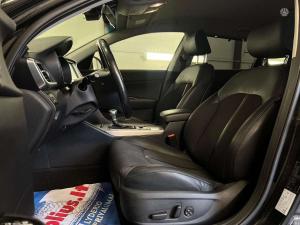 Black Kia Optima 2017 in Vilnius, with an engine capacity of 2.00 L and mileage of 146 thousand km for 12200 €, photo 15 on AUTOMOTO.COM.LV