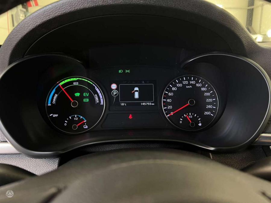 Black Kia Optima 2017 in Vilnius, with an engine capacity of 2.00 L and mileage of 146 thousand km for 12200 €, photo 24 on AUTOMOTO.COM.LV