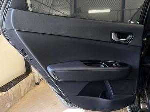 Black Kia Optima 2017 in Vilnius, with an engine capacity of 2.00 L and mileage of 146 thousand km for 12200 €, photo 29 on AUTOMOTO.COM.LV