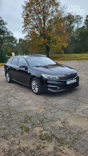 Black Kia Optima 2017 in Radviliskis, with an engine capacity of 1.70 L and mileage of 272 thousand km for 6500 €, photo  on AUTOMOTO.COM.LV
