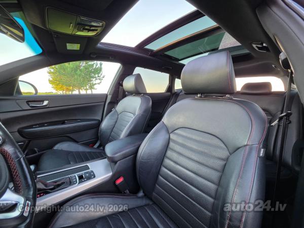 Melns Kia Optima 2018 Paide, ar dzinēja tilpumu 1.70 L un nobraukumu 189 tūkst. km par 11900 €, foto 10 vietnē AUTOMOTO.COM.LV