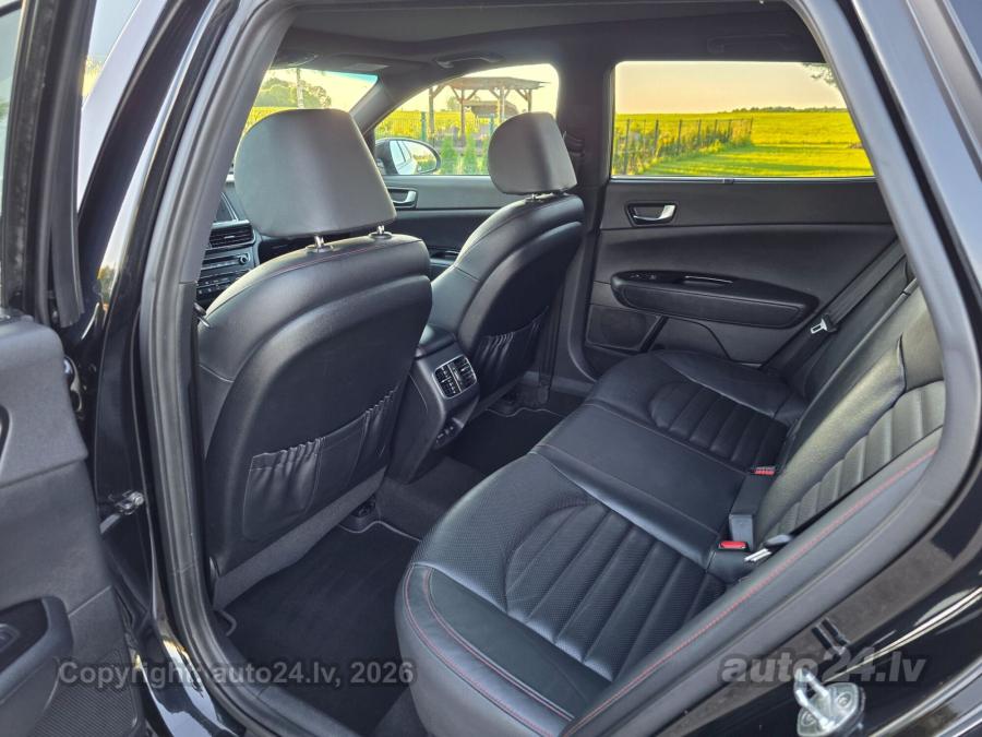 Melns Kia Optima 2018 Paide, ar dzinēja tilpumu 1.70 L un nobraukumu 189 tūkst. km par 11900 €, foto 15 vietnē AUTOMOTO.COM.LV