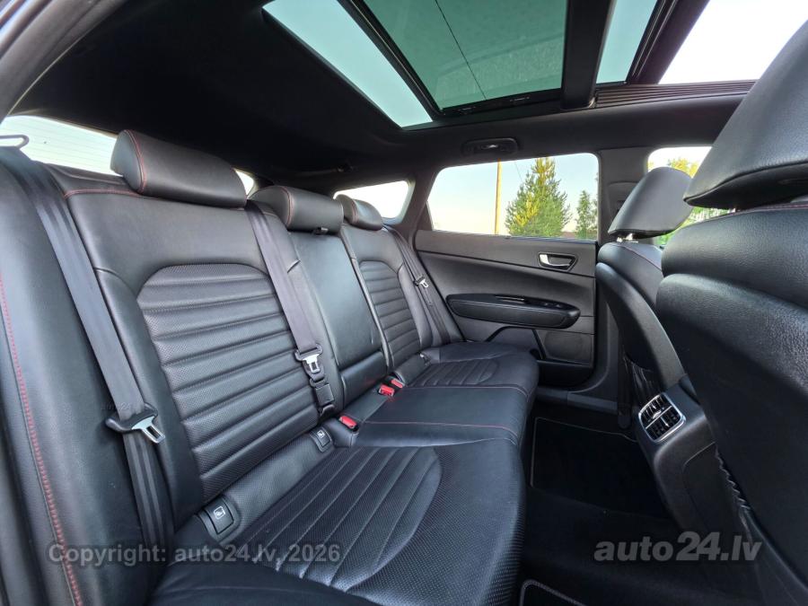 Melns Kia Optima 2018 Paide, ar dzinēja tilpumu 1.70 L un nobraukumu 189 tūkst. km par 11900 €, foto 17 vietnē AUTOMOTO.COM.LV