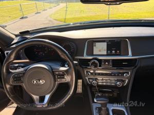 Black Kia Optima 2018 in Tartu, with an engine capacity of 1.70 L and mileage of 265 thousand km for 11999 €, photo 5 on AUTOMOTO.COM.LV