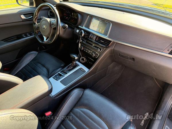 Black Kia Optima 2018 in Tartu, with an engine capacity of 1.70 L and mileage of 265 thousand km for 11999 €, photo 5 on AUTOMOTO.COM.LV