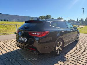 Black Kia Optima 2018 in Tartu, with an engine capacity of 1.70 L and mileage of 265 thousand km for 11999 €, photo 11 on AUTOMOTO.COM.LV