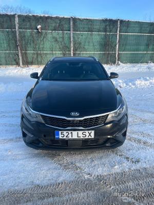 Black Kia Optima 2019 in Tallinn, with an engine capacity of 1.60 L and mileage of 245 thousand km for 11890 €, photo 3 on AUTOMOTO.COM.LV