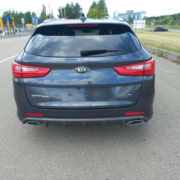 Black Kia Optima 2019 in Panevezys, with an engine capacity of 1.69 L and mileage of 182 thousand km for 8200 €, photo 8 on AUTOMOTO.COM.LV