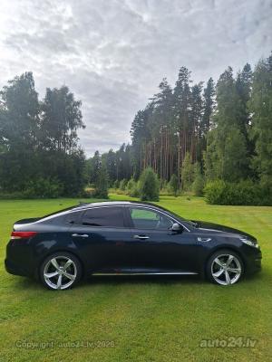 Blue Kia Optima 2016 in Rakvere, with an engine capacity of 1.70 L and mileage of 177 thousand km for 12000 €, photo 4 on AUTOMOTO.COM.LV