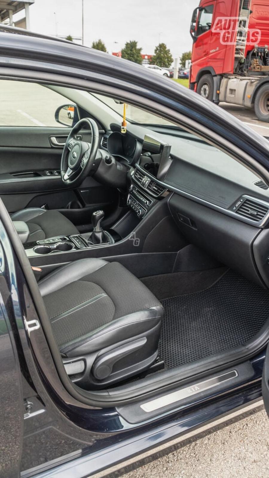 Zils Kia Optima 2017 Klaipėda, ar dzinēja tilpumu 1.70 L un nobraukumu 121 tūkst. km par 10500 €, foto 7 vietnē AUTOMOTO.COM.LV
