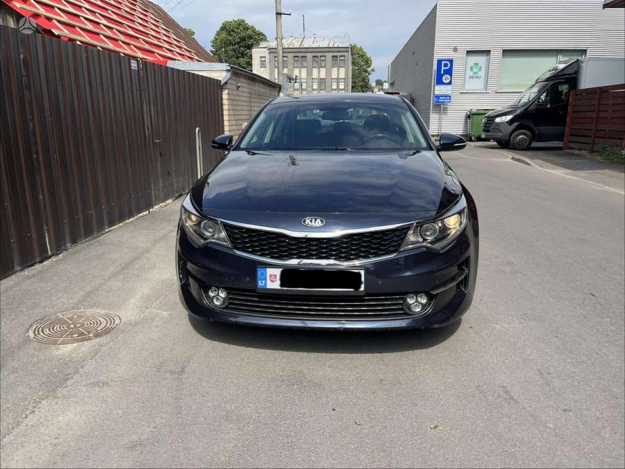 Blue Kia Optima 2018 in Kaunas, with an engine capacity of 1.70 L and mileage of 188 thousand km for 7500 €, photo 1 on AUTOMOTO.COM.LV
