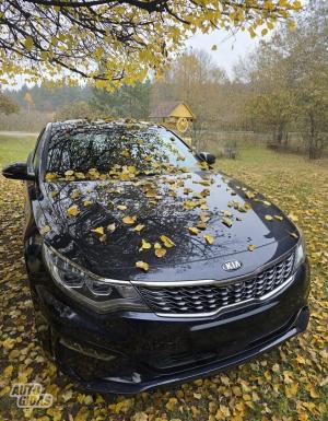 Blue Kia Optima 2019 in Vilnius, with an engine capacity of 2.00 L and mileage of 135 thousand km for 22000 €, photo  on AUTOMOTO.COM.LV