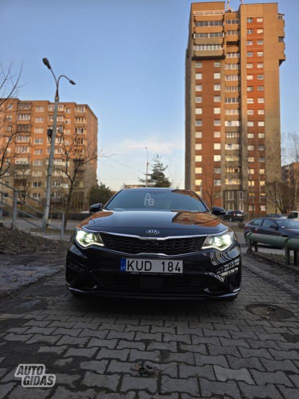 Blue Kia Optima 2019 in Vilnius, with an engine capacity of 2.00 L and mileage of 135 thousand km for 22000 €, photo 2 on AUTOMOTO.COM.LV