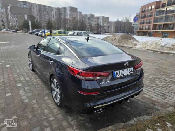Blue Kia Optima 2019 in Vilnius, with an engine capacity of 2.00 L and mileage of 135 thousand km for 22000 €, photo 3 on AUTOMOTO.COM.LV