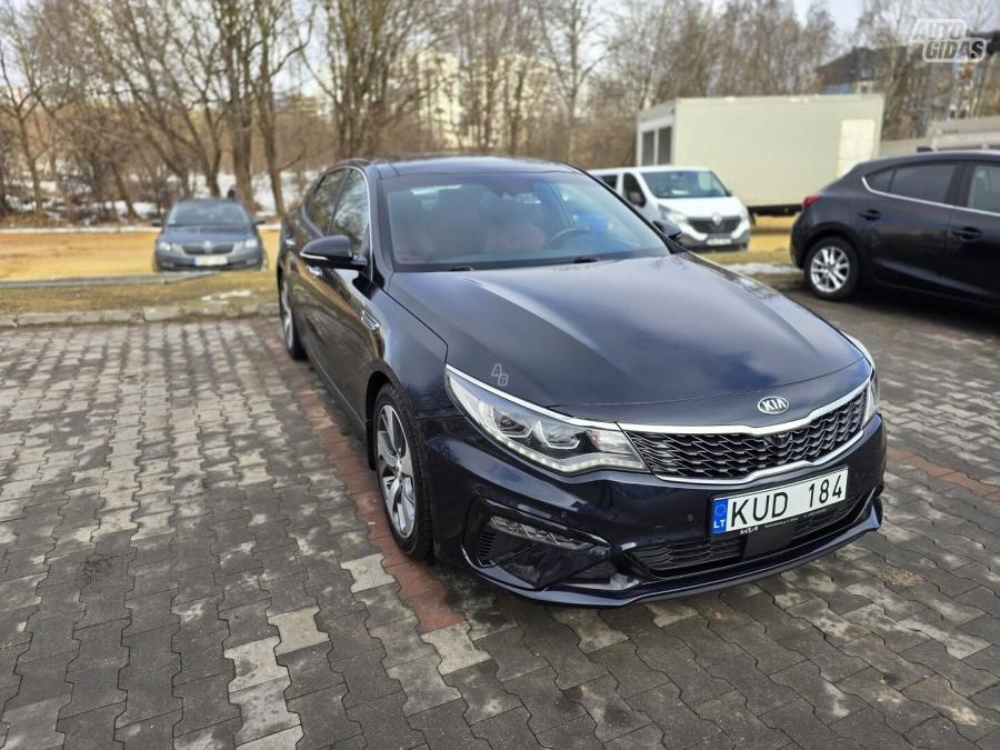 Blue Kia Optima 2019 in Vilnius, with an engine capacity of 2.00 L and mileage of 135 thousand km for 22000 €, photo 4 on AUTOMOTO.COM.LV