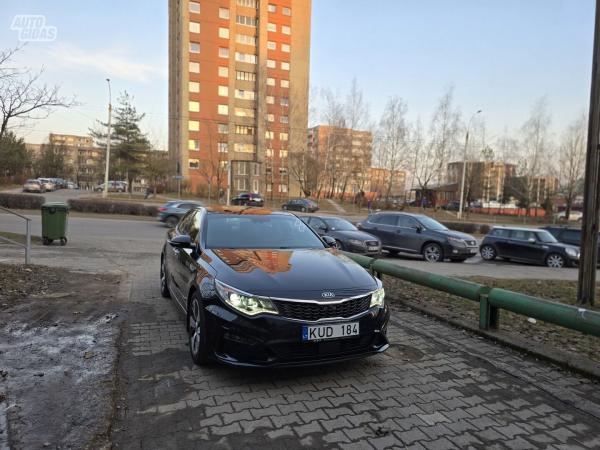 Blue Kia Optima 2019 in Vilnius, with an engine capacity of 2.00 L and mileage of 135 thousand km for 22000 €, photo 5 on AUTOMOTO.COM.LV