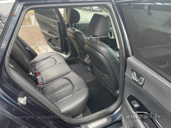 Blue Kia Optima 2017 in Tallinn, with an engine capacity of 1.70 L and mileage of 169 thousand km for 13300 €, photo 11 on AUTOMOTO.COM.LV