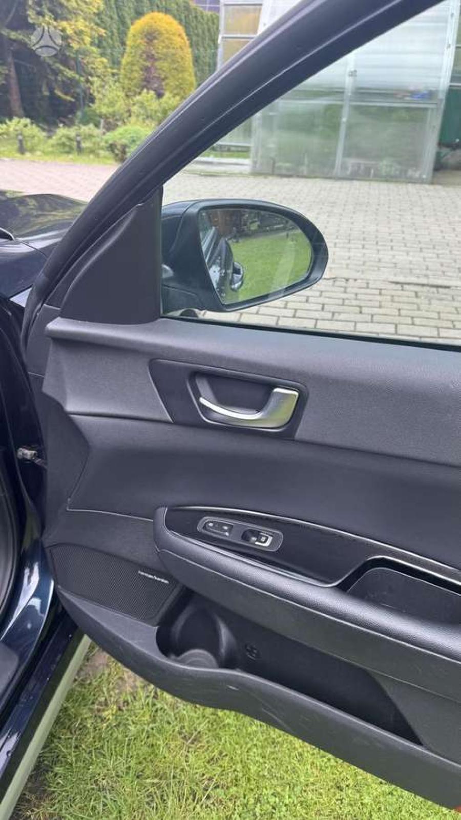 Blue Kia Optima 2017 in Kaunas, with an engine capacity of 1.69 L and mileage of 226 thousand km for 8500 €, photo 20 on AUTOMOTO.COM.LV