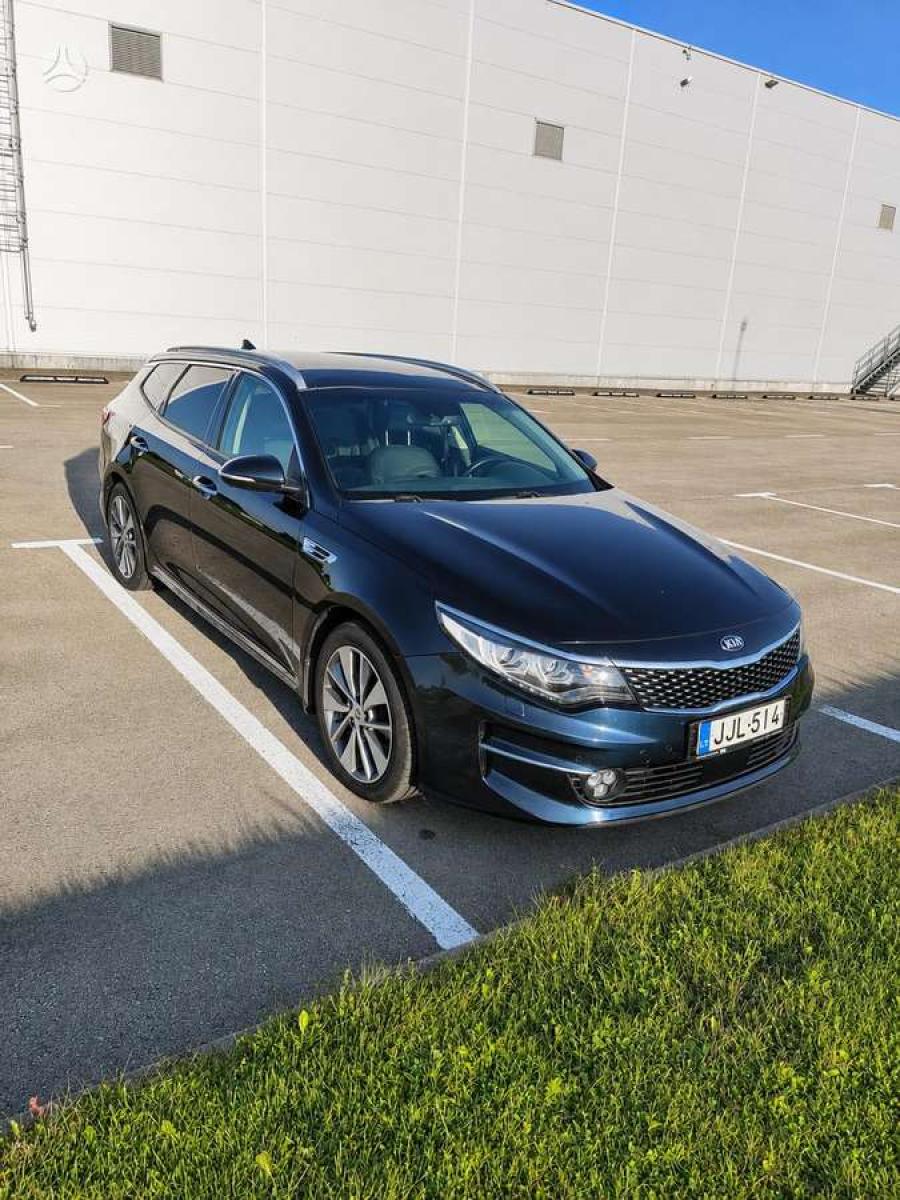 Blue Kia Optima 2017 in Panevezys, with an engine capacity of 1.70 L and mileage of 118 thousand km for 10200 €, photo 5 on AUTOMOTO.COM.LV