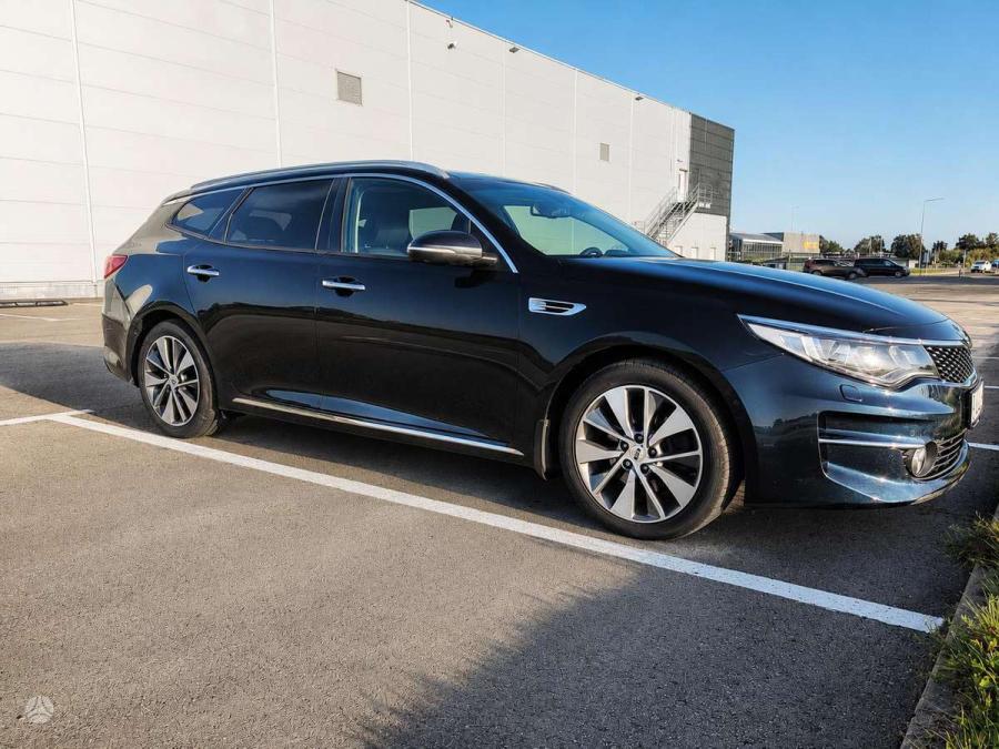 Blue Kia Optima 2017 in Panevezys, with an engine capacity of 1.70 L and mileage of 118 thousand km for 10200 €, photo 6 on AUTOMOTO.COM.LV