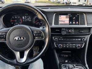 Blue Kia Optima 2017 in Panevezys, with an engine capacity of 1.70 L and mileage of 118 thousand km for 10200 €, photo 8 on AUTOMOTO.COM.LV