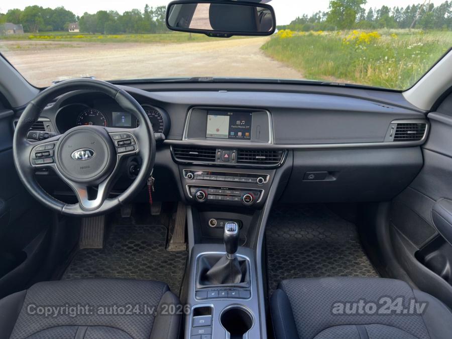 Blue Kia Optima 2018 in Tallinn, with an engine capacity of 2.00 L and mileage of 92 thousand km for 12500 €, photo 8 on AUTOMOTO.COM.LV