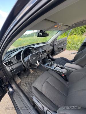Blue Kia Optima 2018 in Tallinn, with an engine capacity of 2.00 L and mileage of 92 thousand km for 12500 €, photo 10 on AUTOMOTO.COM.LV