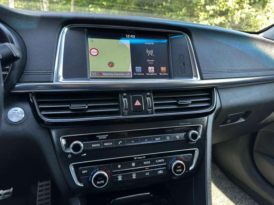 Blue Kia Optima 2018 in Kaunas, with an engine capacity of 1.69 L and mileage of 170 thousand km for 9850 €, photo 18 on AUTOMOTO.COM.LV