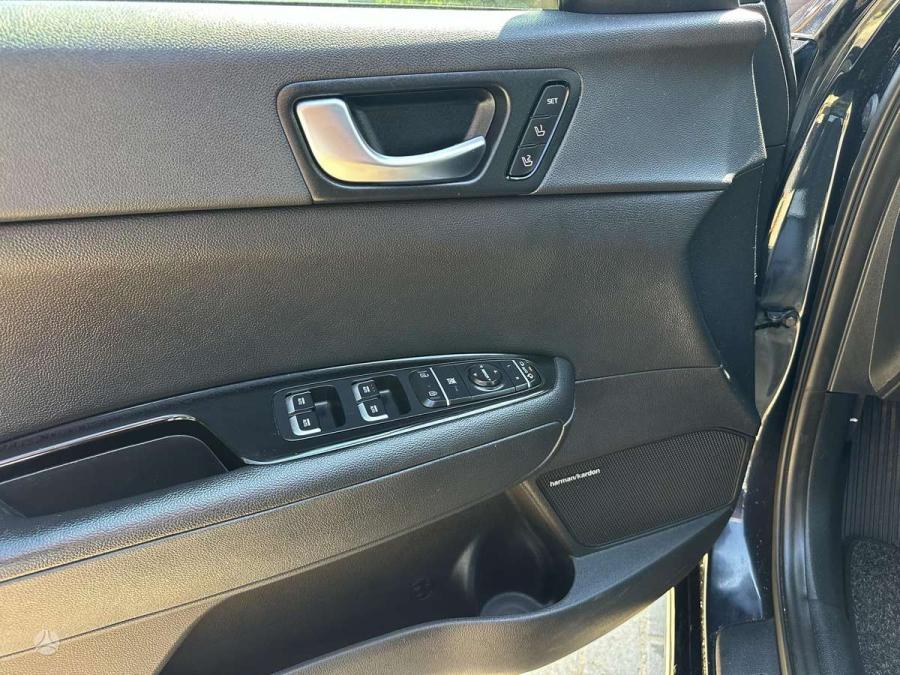 Blue Kia Optima 2018 in Kaunas, with an engine capacity of 1.69 L and mileage of 170 thousand km for 9850 €, photo 19 on AUTOMOTO.COM.LV
