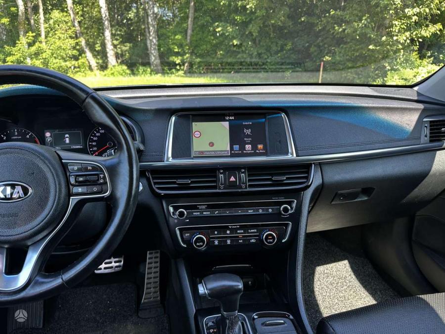 Blue Kia Optima 2018 in Kaunas, with an engine capacity of 1.69 L and mileage of 170 thousand km for 9850 €, photo 25 on AUTOMOTO.COM.LV