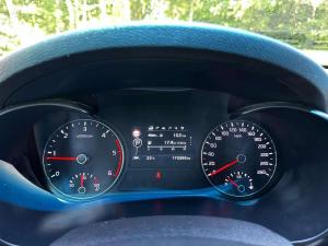 Blue Kia Optima 2018 in Kaunas, with an engine capacity of 1.69 L and mileage of 170 thousand km for 9850 €, photo 29 on AUTOMOTO.COM.LV