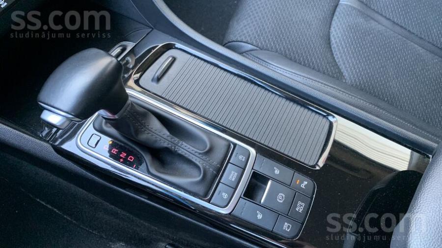 Zils Kia Optima 2018 Rīga, ar dzinēja tilpumu 1.60 L un nobraukumu 99 tūkst. km par 12000 €, foto 12 vietnē AUTOMOTO.COM.LV