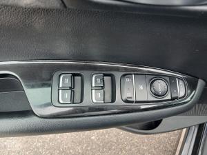 Blue Kia Optima 2019 in Panevezys, with an engine capacity of 1.60 L and mileage of 330 thousand km for 7400 €, photo 18 on AUTOMOTO.COM.LV