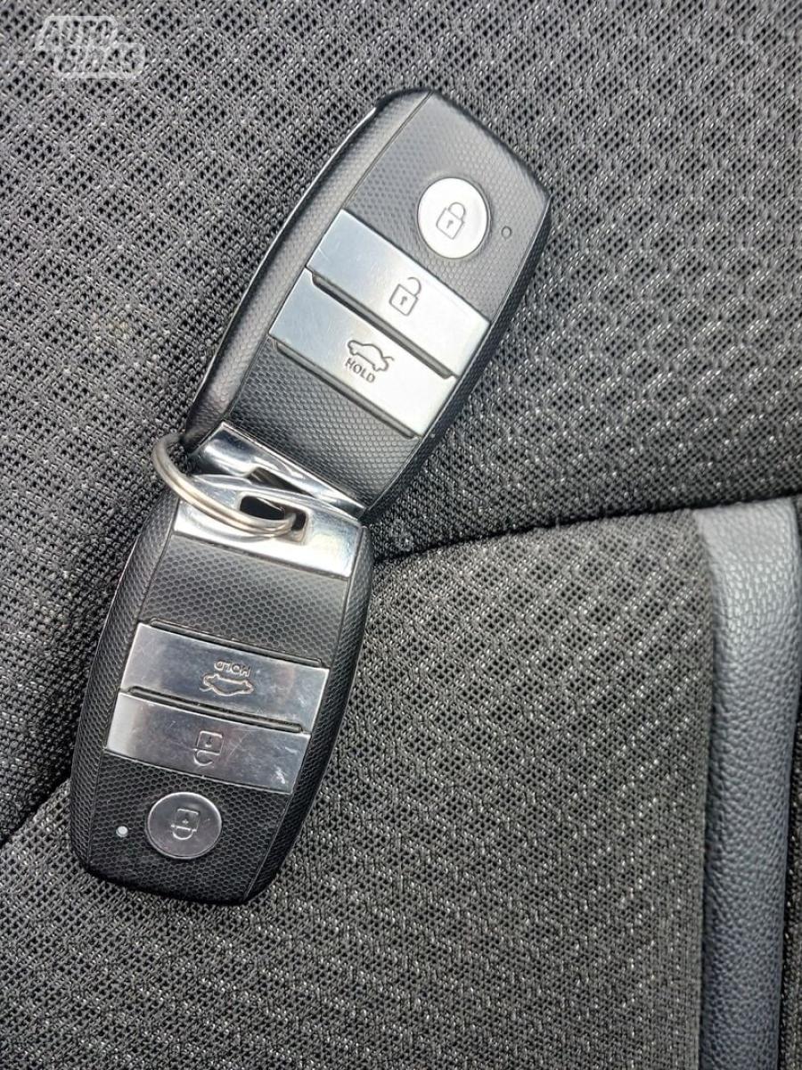 Blue Kia Optima 2019 in Panevezys, with an engine capacity of 1.60 L and mileage of 330 thousand km for 7400 €, photo 29 on AUTOMOTO.COM.LV