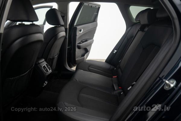 Blue Kia Optima 2020 in Tallinn, with an engine capacity of 1.60 L and mileage of 178 thousand km for 13999 €, photo 10 on AUTOMOTO.COM.LV