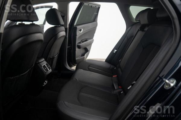 Blue Kia Optima 2020 in Tallinn, with an engine capacity of 1.60 L and mileage of 178 thousand km for 13999 €, photo 10 on AUTOMOTO.COM.LV