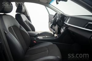 Blue Kia Optima 2020 in Tallinn, with an engine capacity of 1.60 L and mileage of 178 thousand km for 13999 €, photo 13 on AUTOMOTO.COM.LV