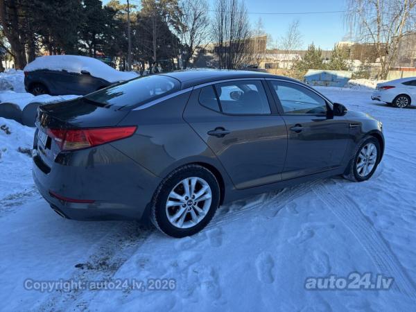 Brown Kia Optima 2012 in Tallinn, with an engine capacity of 1.70 L and mileage of 206 thousand km for 5700 €, photo 3 on AUTOMOTO.COM.LV